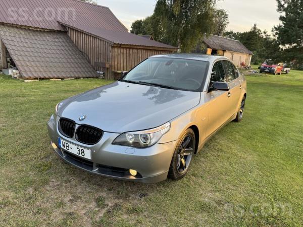 Grey BMW 530 2005 in Aizkraukle, with an engine capacity of 3.00 L and mileage of 320 thousand km for 3450 €, photo 1 on AUTOMOTO.COM.LV