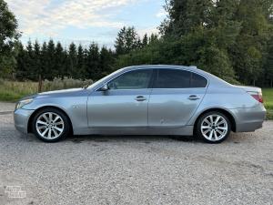 Pelēks BMW 530 2005 Kauņa, ar dzinēja tilpumu 3.00 L un nobraukumu 280 tūkst. km par 2090 €, foto 7 vietnē AUTOMOTO.COM.LV