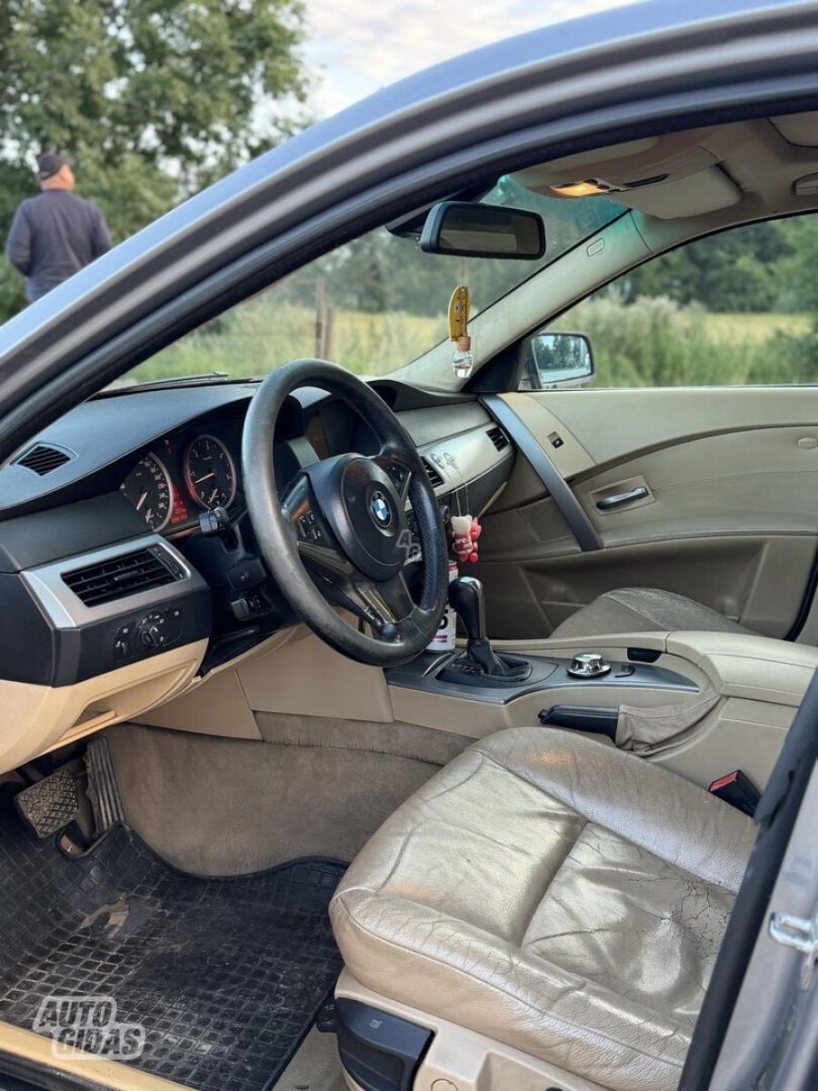 Pelēks BMW 530 2005 Kauņa, ar dzinēja tilpumu 3.00 L un nobraukumu 280 tūkst. km par 2090 €, foto 14 vietnē AUTOMOTO.COM.LV