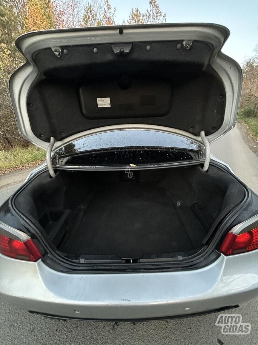 Pelēks BMW 530 2005 Viļņa, ar dzinēja tilpumu 3.00 L un nobraukumu 395 tūkst. km par 3000 €, foto 19 vietnē AUTOMOTO.COM.LV