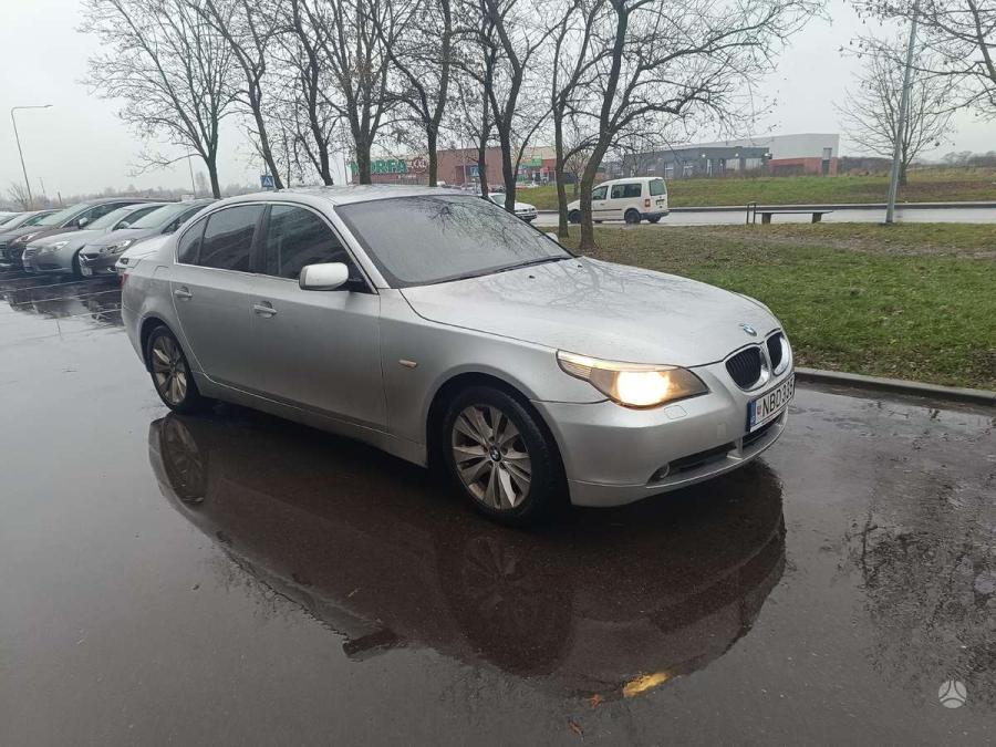 Pelēks BMW 530 2006 Kėdainiai, ar dzinēja tilpumu 2.99 L un nobraukumu 308 tūkst. km par 3500 €, foto 1 vietnē AUTOMOTO.COM.LV