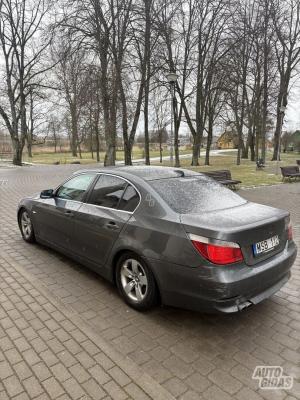 Pelēks BMW 530 2006 Druskininkai, ar dzinēja tilpumu 3.00 L un nobraukumu 440 tūkst. km par 2350 €, foto 4 vietnē AUTOMOTO.COM.LV