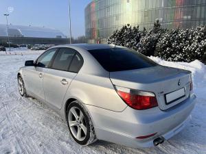 Pelēks BMW 530 2006 Šauļi, ar dzinēja tilpumu 2.99 L un nobraukumu 373 tūkst. km par 4500 €, foto 3 vietnē AUTOMOTO.COM.LV