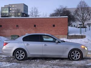 Pelēks BMW 530 2006 Viļņa, ar dzinēja tilpumu 3.00 L un nobraukumu 356 tūkst. km par 2400 €, foto 4 vietnē AUTOMOTO.COM.LV