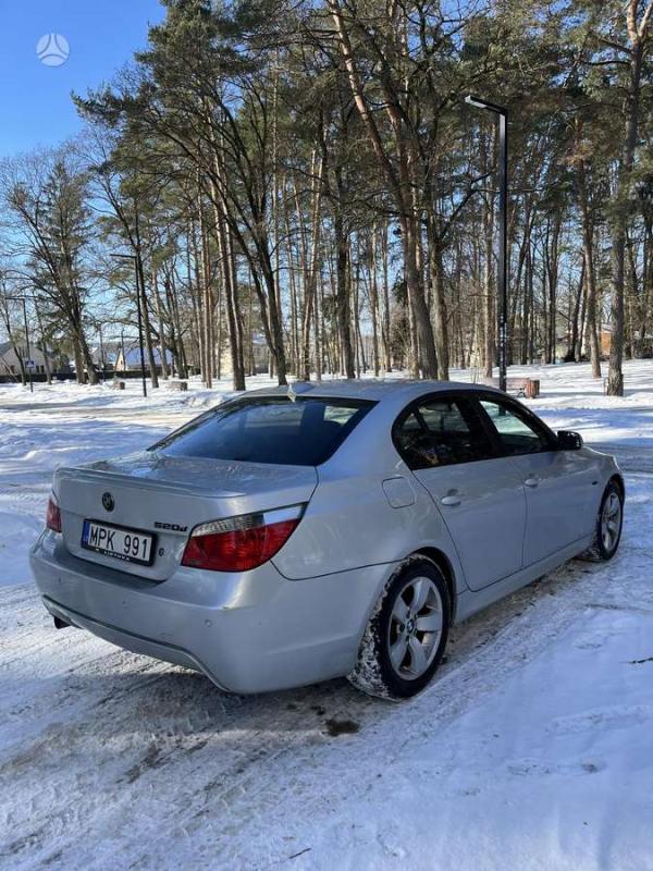 Grey BMW 530 2006 in Alytus, with an engine capacity of 2.99 L and mileage of 351 thousand km for 4500 €, photo 5 on AUTOMOTO.COM.LV