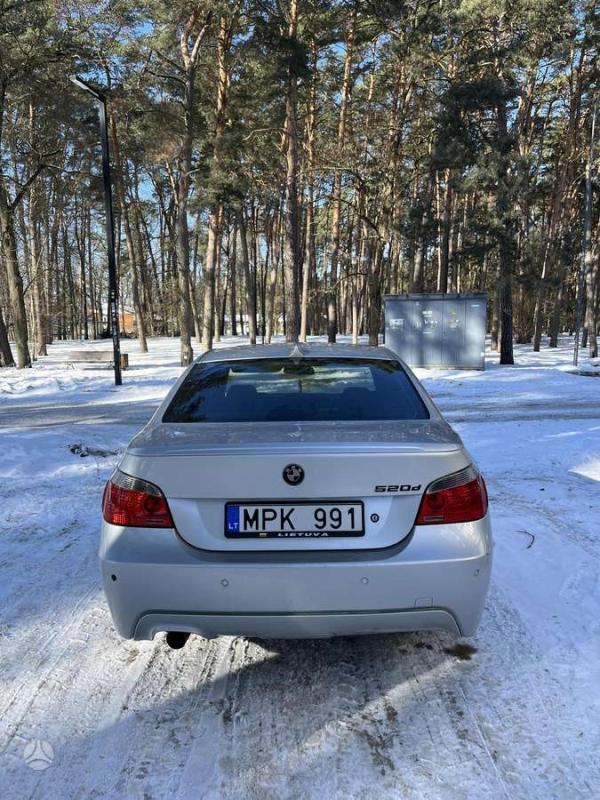 Grey BMW 530 2006 in Alytus, with an engine capacity of 2.99 L and mileage of 351 thousand km for 4500 €, photo 6 on AUTOMOTO.COM.LV