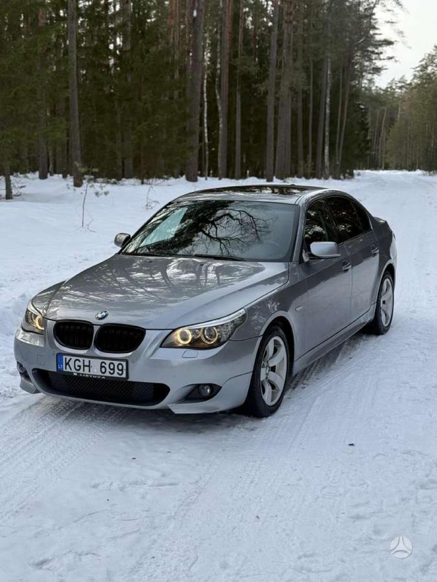 Pelēks BMW 530 2006 Kauņa, ar dzinēja tilpumu 2.99 L un nobraukumu 407 tūkst. km par 3900 €, foto 1 vietnē AUTOMOTO.COM.LV