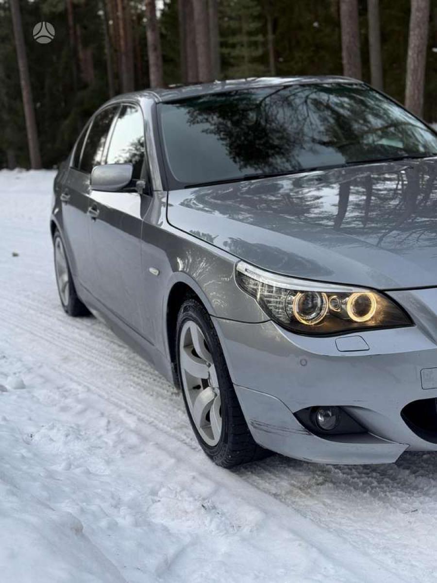 Pelēks BMW 530 2006 Kauņa, ar dzinēja tilpumu 2.99 L un nobraukumu 407 tūkst. km par 3900 €, foto 5 vietnē AUTOMOTO.COM.LV