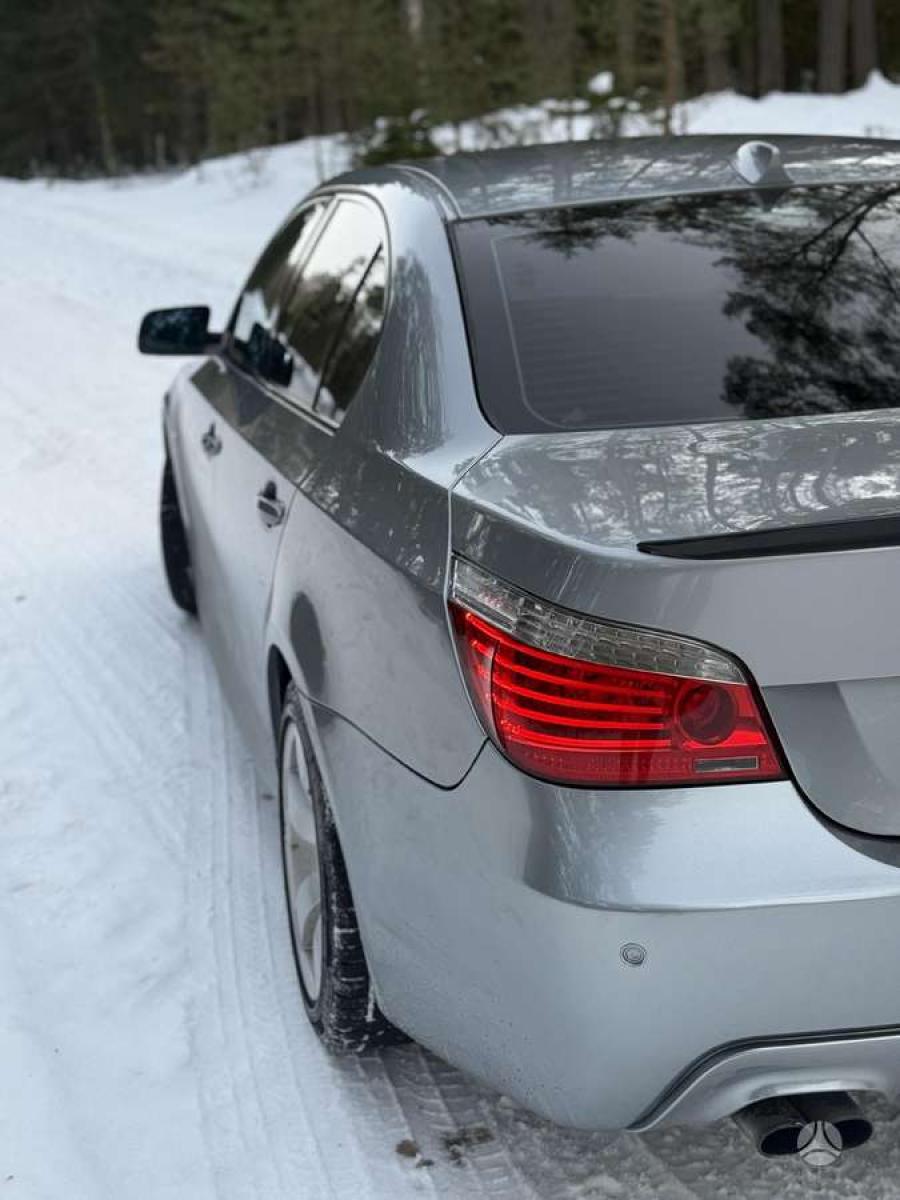 Pelēks BMW 530 2006 Kauņa, ar dzinēja tilpumu 2.99 L un nobraukumu 407 tūkst. km par 3900 €, foto 8 vietnē AUTOMOTO.COM.LV