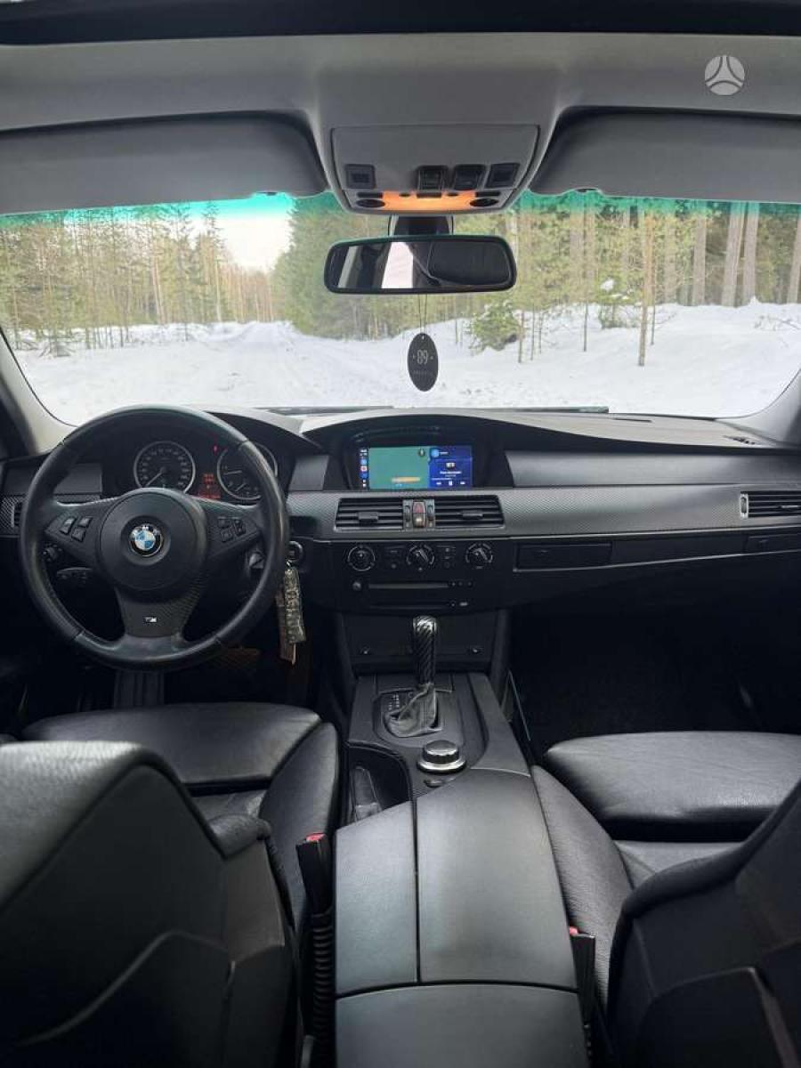 Pelēks BMW 530 2006 Kauņa, ar dzinēja tilpumu 2.99 L un nobraukumu 407 tūkst. km par 3900 €, foto 11 vietnē AUTOMOTO.COM.LV