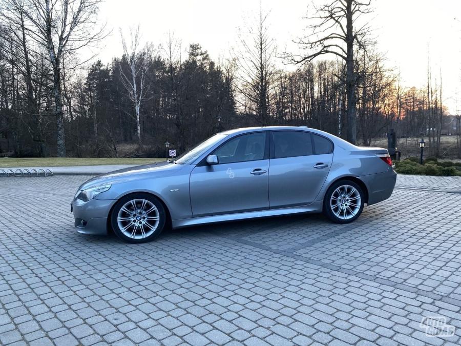 Pelēks BMW 530 2006 Druskininkai, ar dzinēja tilpumu 3.00 L un nobraukumu 280 tūkst. km par 5700 €, foto 3 vietnē AUTOMOTO.COM.LV