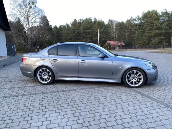 Pelēks BMW 530 2006 Druskininkai, ar dzinēja tilpumu 3.00 L un nobraukumu 280 tūkst. km par 5700 €, foto 7 vietnē AUTOMOTO.COM.LV