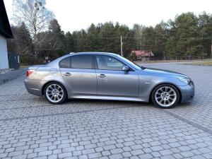 Pelēks BMW 530 2006 Druskininkai, ar dzinēja tilpumu 3.00 L un nobraukumu 280 tūkst. km par 5700 €, foto 7 vietnē AUTOMOTO.COM.LV
