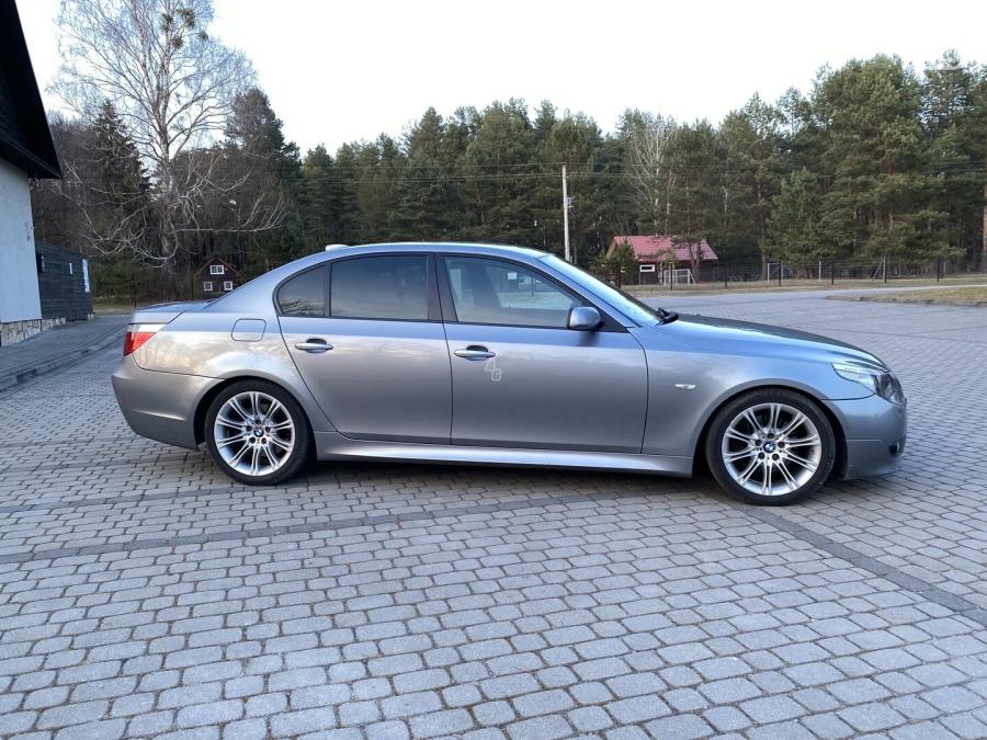 Pelēks BMW 530 2006 Druskininkai, ar dzinēja tilpumu 3.00 L un nobraukumu 280 tūkst. km par 5700 €, foto 7 vietnē AUTOMOTO.COM.LV