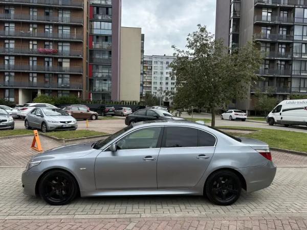 Pelēks BMW 530 2006 Rīga, ar dzinēja tilpumu 3.00 L un nobraukumu 380 tūkst. km par 3990 €, foto 3 vietnē AUTOMOTO.COM.LV