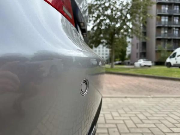 Pelēks BMW 530 2006 Rīga, ar dzinēja tilpumu 3.00 L un nobraukumu 380 tūkst. km par 3990 €, foto 4 vietnē AUTOMOTO.COM.LV