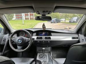 Grey BMW 530 2006 in Riga, with an engine capacity of 3.00 L and mileage of 380 thousand km for 3990 €, photo 14 on AUTOMOTO.COM.LV