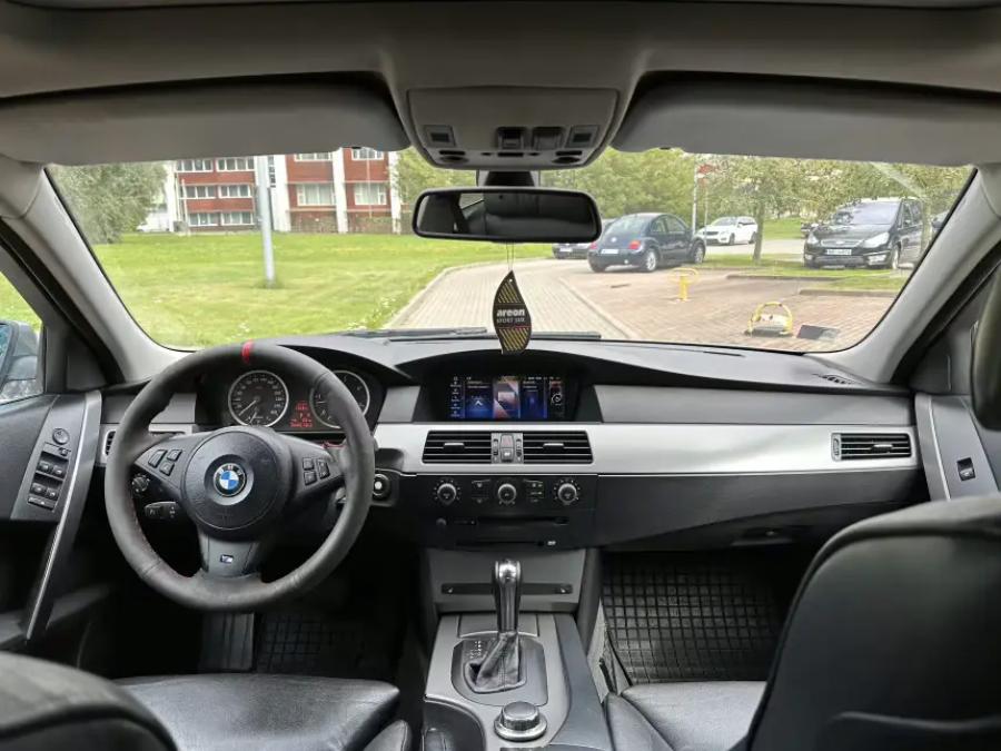 Grey BMW 530 2006 in Riga, with an engine capacity of 3.00 L and mileage of 380 thousand km for 3990 €, photo 14 on AUTOMOTO.COM.LV