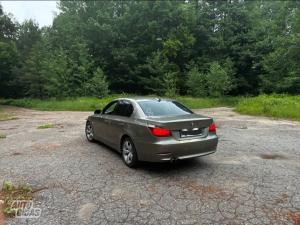 Pelēks BMW 530 2006 Marijampole, ar dzinēja tilpumu 3.00 L un nobraukumu 290 tūkst. km par 2000 €, foto 4 vietnē AUTOMOTO.COM.LV