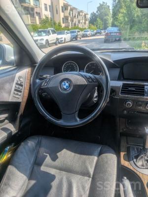 Grey BMW 530 2006 in Riga, with an engine capacity of 3.00 L and mileage of 240 thousand km for 4200 €, photo 7 on AUTOMOTO.COM.LV