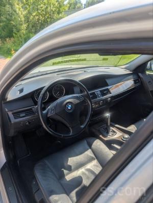 Grey BMW 530 2006 in Riga, with an engine capacity of 3.00 L and mileage of 240 thousand km for 4200 €, photo 10 on AUTOMOTO.COM.LV