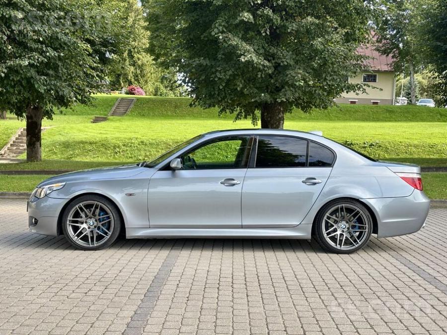 Pelēks BMW 530 2006 Rīga, ar dzinēja tilpumu 3.00 L un nobraukumu 360 tūkst. km par 6800 €, foto 9 vietnē AUTOMOTO.COM.LV
