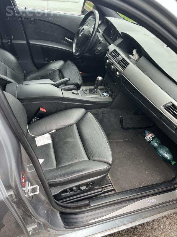 Grey BMW 530 2006 in Riga, with an engine capacity of 3.00 L and mileage of 215 thousand km for 2300 €, photo 6 on AUTOMOTO.COM.LV