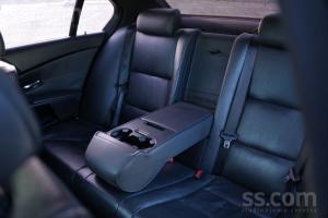 Pelēks BMW 530 2006 Rīga, ar dzinēja tilpumu 3.00 L un nobraukumu 377 tūkst. km par 6750 €, foto 14 vietnē AUTOMOTO.COM.LV