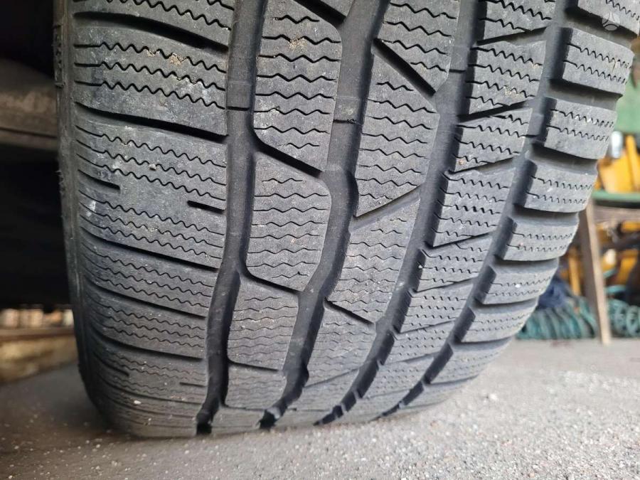 Pelēks BMW 530 2006 Viļņa, ar dzinēja tilpumu 2.99 L un nobraukumu 460 tūkst. km par 3000 €, foto 13 vietnē AUTOMOTO.COM.LV