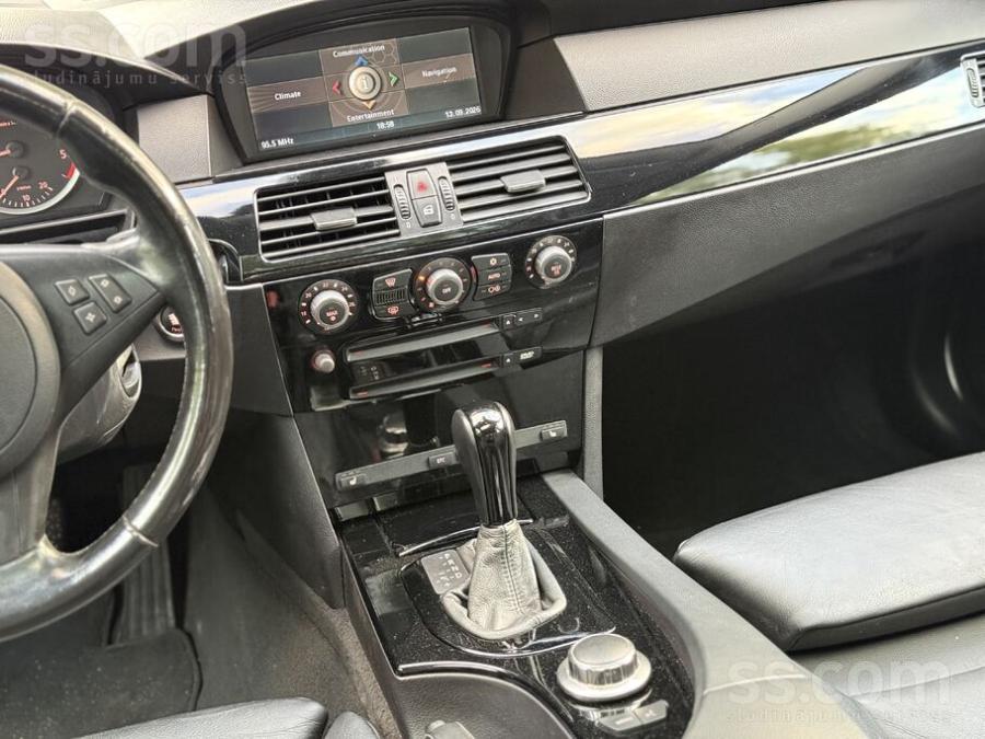 Grey BMW 530 2006 in Jelgava, with an engine capacity of 3.00 L and mileage of 0 thousand km for 5500 €, photo 14 on AUTOMOTO.COM.LV