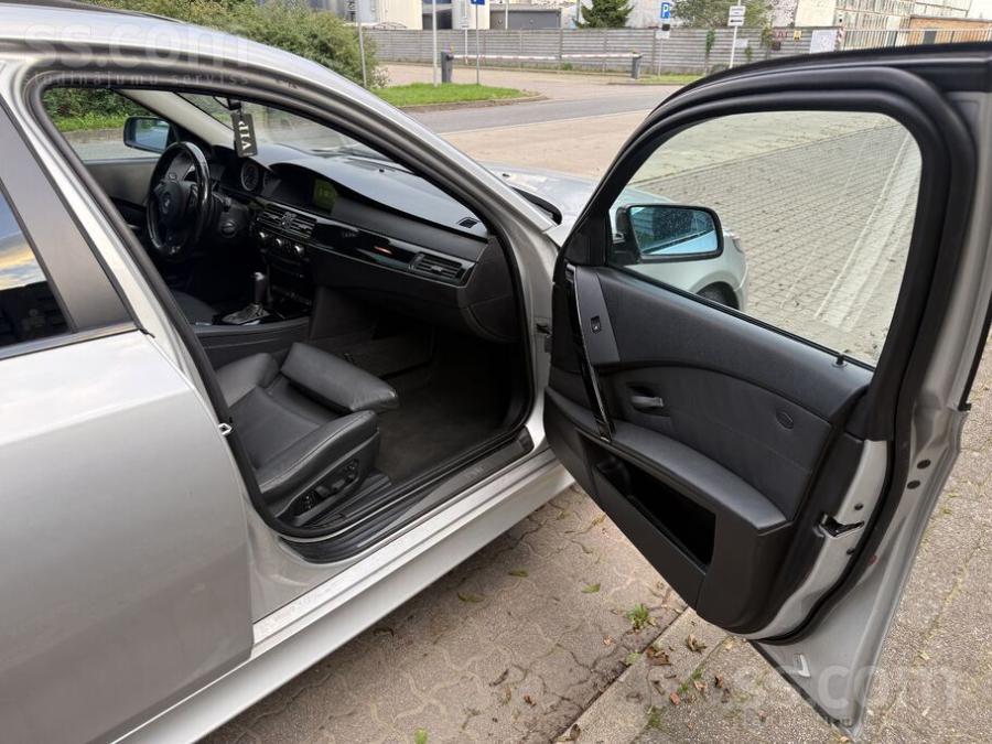 Grey BMW 530 2006 in Jelgava, with an engine capacity of 3.00 L and mileage of 0 thousand km for 5500 €, photo 16 on AUTOMOTO.COM.LV