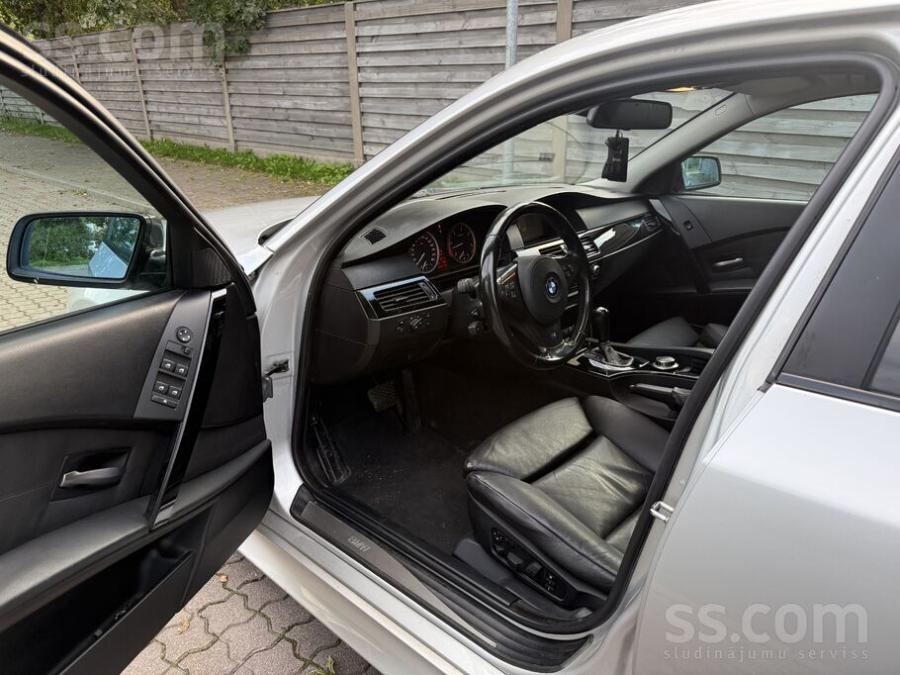 Grey BMW 530 2006 in Jelgava, with an engine capacity of 3.00 L and mileage of 0 thousand km for 5500 €, photo 24 on AUTOMOTO.COM.LV