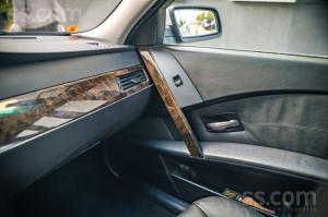 Pelēks BMW 530 2006 Rīga, ar dzinēja tilpumu 3.00 L un nobraukumu 327 tūkst. km par 2990 €, foto 10 vietnē AUTOMOTO.COM.LV