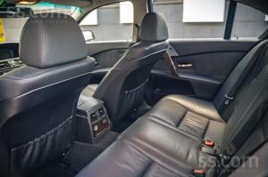 Pelēks BMW 530 2006 Rīga, ar dzinēja tilpumu 3.00 L un nobraukumu 327 tūkst. km par 2990 €, foto 13 vietnē AUTOMOTO.COM.LV