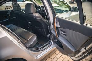 Pelēks BMW 530 2006 Rīga, ar dzinēja tilpumu 3.00 L un nobraukumu 327 tūkst. km par 2990 €, foto 14 vietnē AUTOMOTO.COM.LV