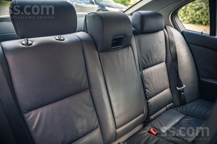 Pelēks BMW 530 2006 Rīga, ar dzinēja tilpumu 3.00 L un nobraukumu 327 tūkst. km par 2990 €, foto 17 vietnē AUTOMOTO.COM.LV
