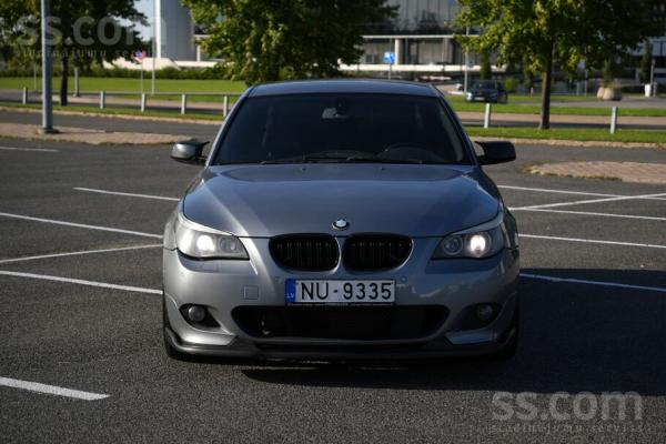 Pelēks BMW 530 2006 Rīga, ar dzinēja tilpumu 3.00 L un nobraukumu 378 tūkst. km par 5390 €, foto 6 vietnē AUTOMOTO.COM.LV