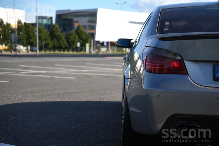 Pelēks BMW 530 2006 Rīga, ar dzinēja tilpumu 3.00 L un nobraukumu 378 tūkst. km par 5390 €, foto 10 vietnē AUTOMOTO.COM.LV