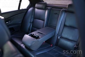 Pelēks BMW 530 2006 Rīga, ar dzinēja tilpumu 3.00 L un nobraukumu 378 tūkst. km par 5390 €, foto 14 vietnē AUTOMOTO.COM.LV