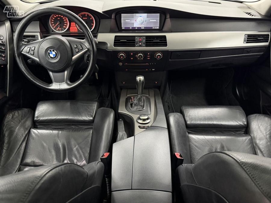 Grey BMW 530 2006 in Kaunas, with an engine capacity of 3.00 L and mileage of 303 thousand km for 1950 €, photo 8 on AUTOMOTO.COM.LV