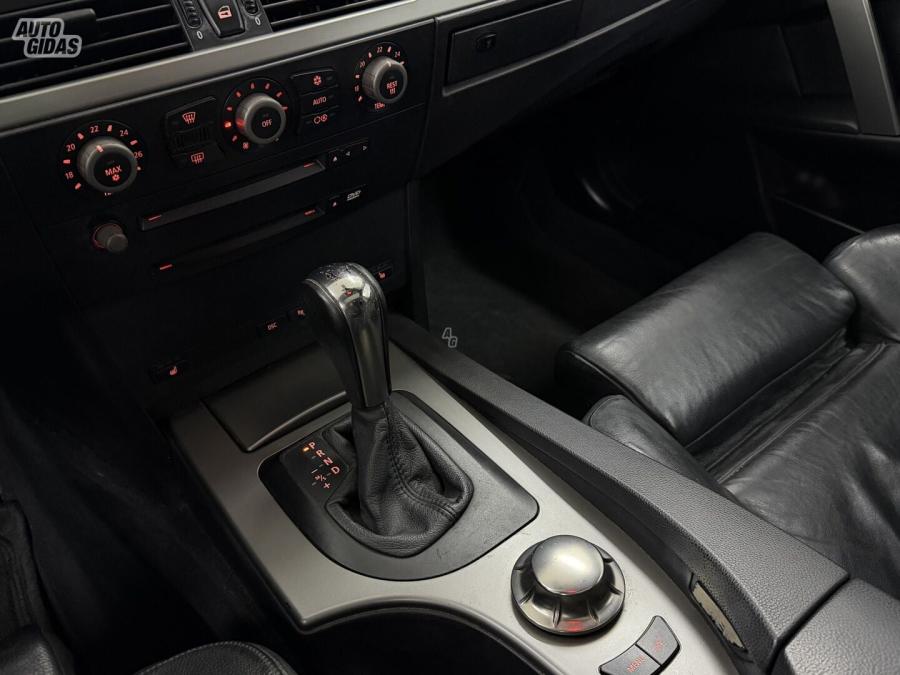 Grey BMW 530 2006 in Kaunas, with an engine capacity of 3.00 L and mileage of 303 thousand km for 1950 €, photo 11 on AUTOMOTO.COM.LV