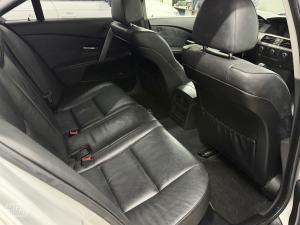 Grey BMW 530 2006 in Kaunas, with an engine capacity of 3.00 L and mileage of 303 thousand km for 1950 €, photo 19 on AUTOMOTO.COM.LV
