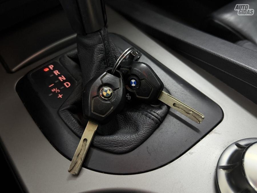 Grey BMW 530 2006 in Kaunas, with an engine capacity of 3.00 L and mileage of 303 thousand km for 1950 €, photo 25 on AUTOMOTO.COM.LV