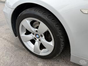 Grey BMW 530 2006 in Kaunas, with an engine capacity of 3.00 L and mileage of 303 thousand km for 1950 €, photo 26 on AUTOMOTO.COM.LV
