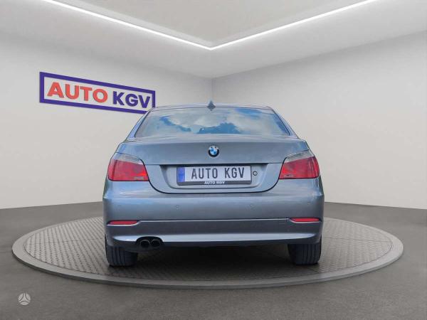 Grey BMW 530 2007 in Vilnius, with an engine capacity of 3.00 L and mileage of 308 thousand km for 5499 €, photo 4 on AUTOMOTO.COM.LV