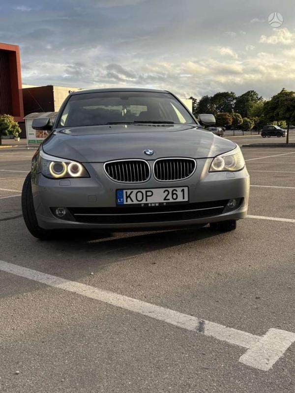 Grey BMW 530 2007 in Panevezys, with an engine capacity of 2.99 L and mileage of 385 thousand km for 5500 €, photo 2 on AUTOMOTO.COM.LV