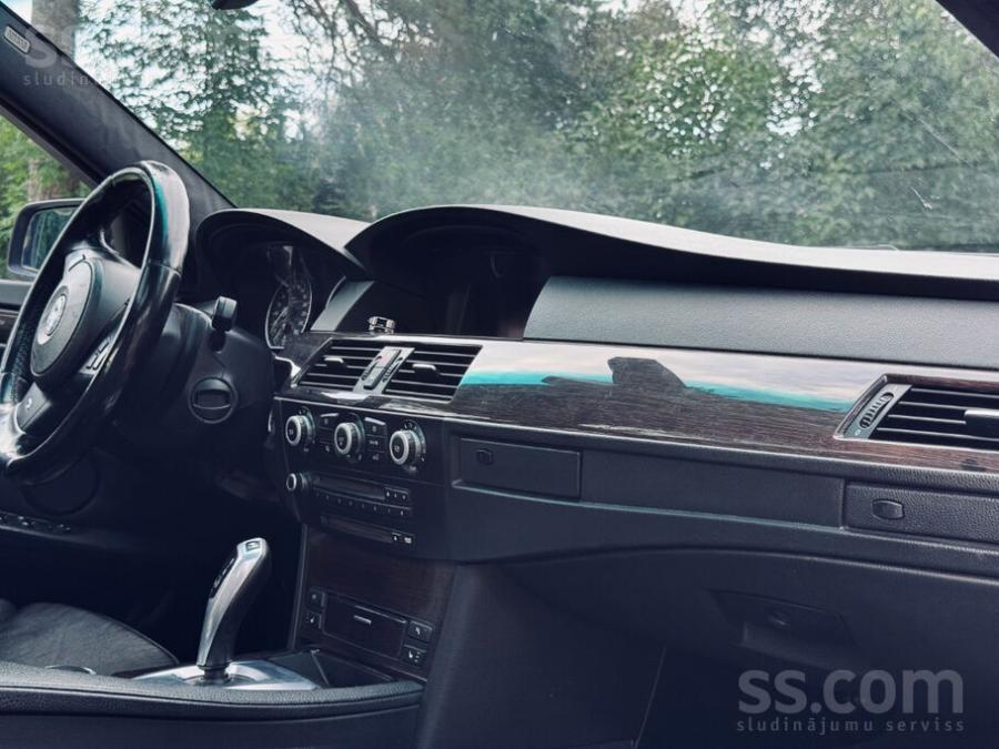 Grey BMW 530 2007 in Jekabpils, with an engine capacity of 3.00 L and mileage of 319 thousand km for 3950 €, photo 7 on AUTOMOTO.COM.LV
