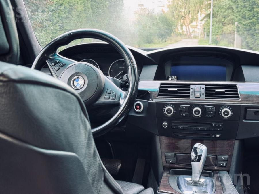 Grey BMW 530 2007 in Jekabpils, with an engine capacity of 3.00 L and mileage of 319 thousand km for 3950 €, photo 8 on AUTOMOTO.COM.LV
