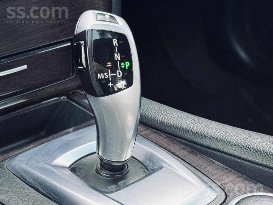 Grey BMW 530 2007 in Jekabpils, with an engine capacity of 3.00 L and mileage of 319 thousand km for 3950 €, photo 10 on AUTOMOTO.COM.LV