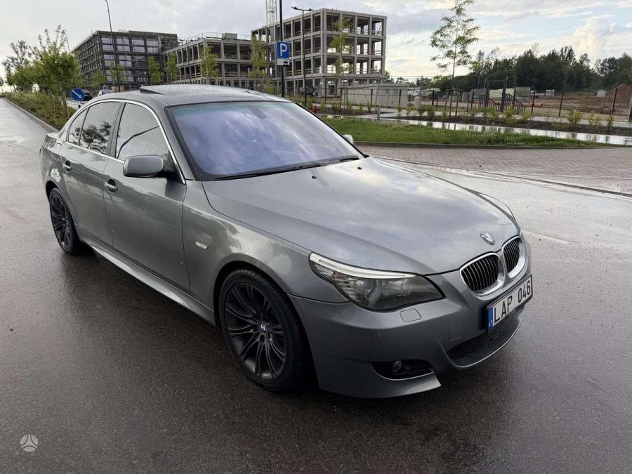 Grey BMW 530 2007 in Vilnius, with an engine capacity of 2.99 L and mileage of 400 thousand km for 5999 €, photo 9 on AUTOMOTO.COM.LV